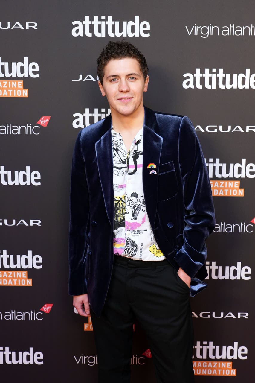 First look at spin-off of Death in Paradise with Kris Marshall and ...