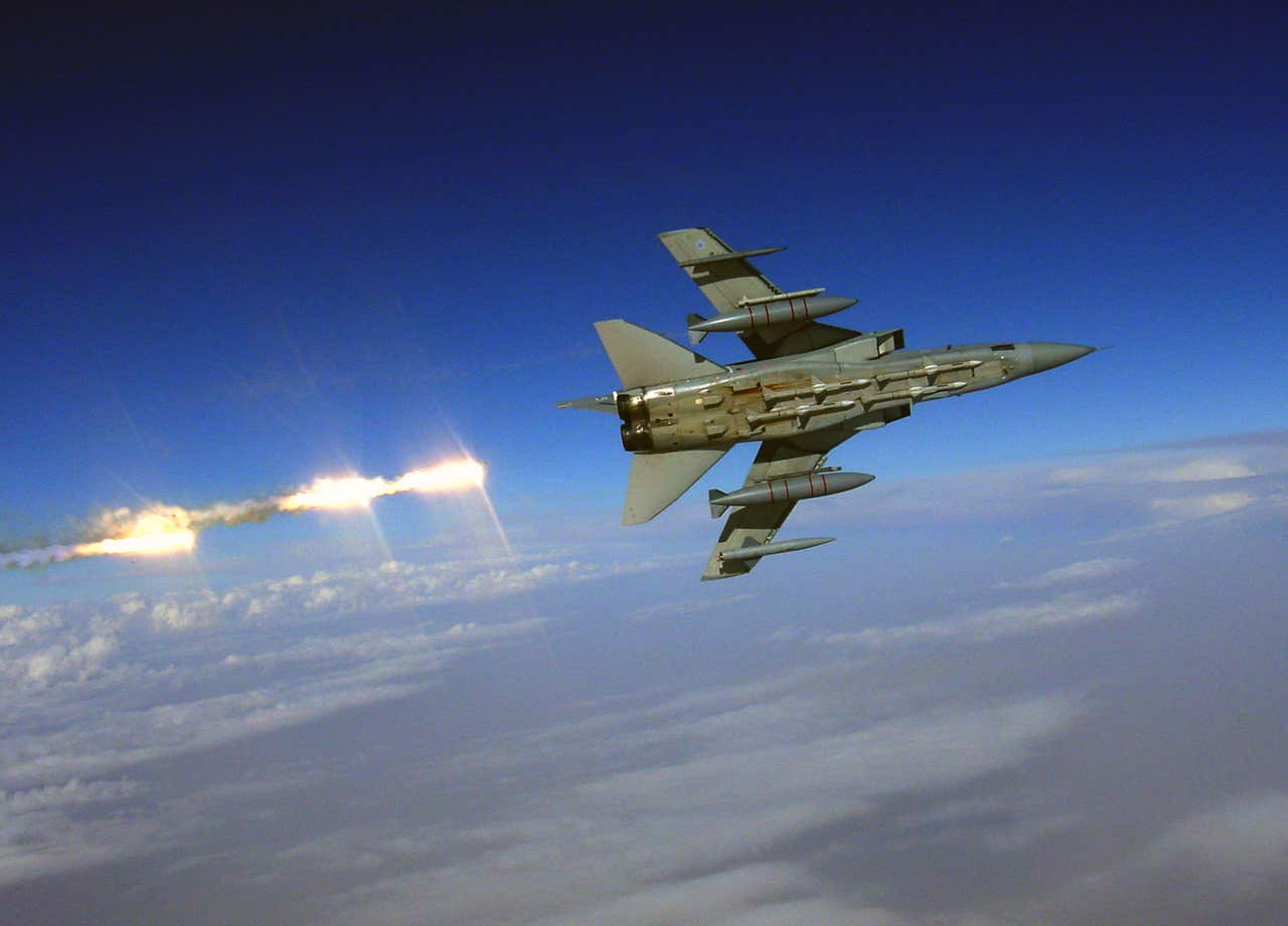 Collection of images marks development of RAF through 100 years | Isle ...