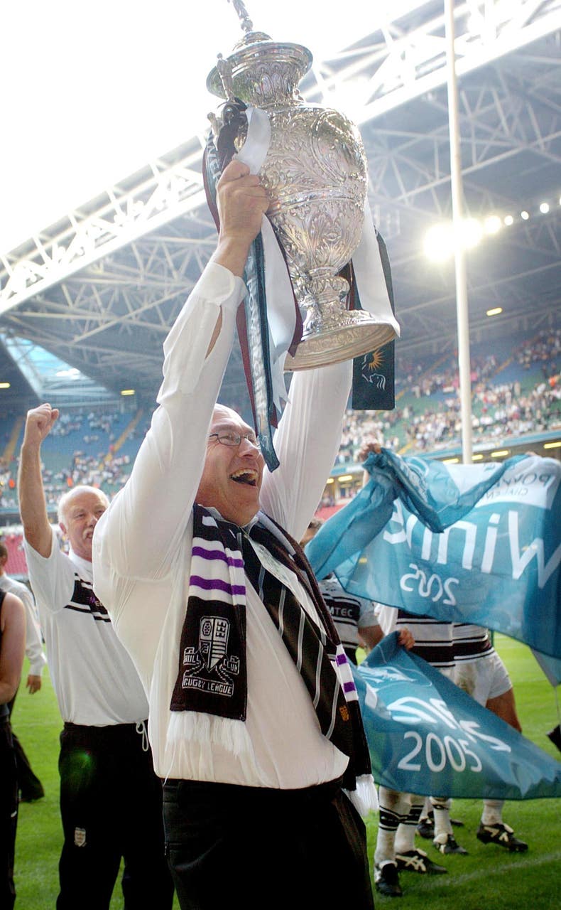 John Kear remembered as inspirational figure by former player Johnny ...