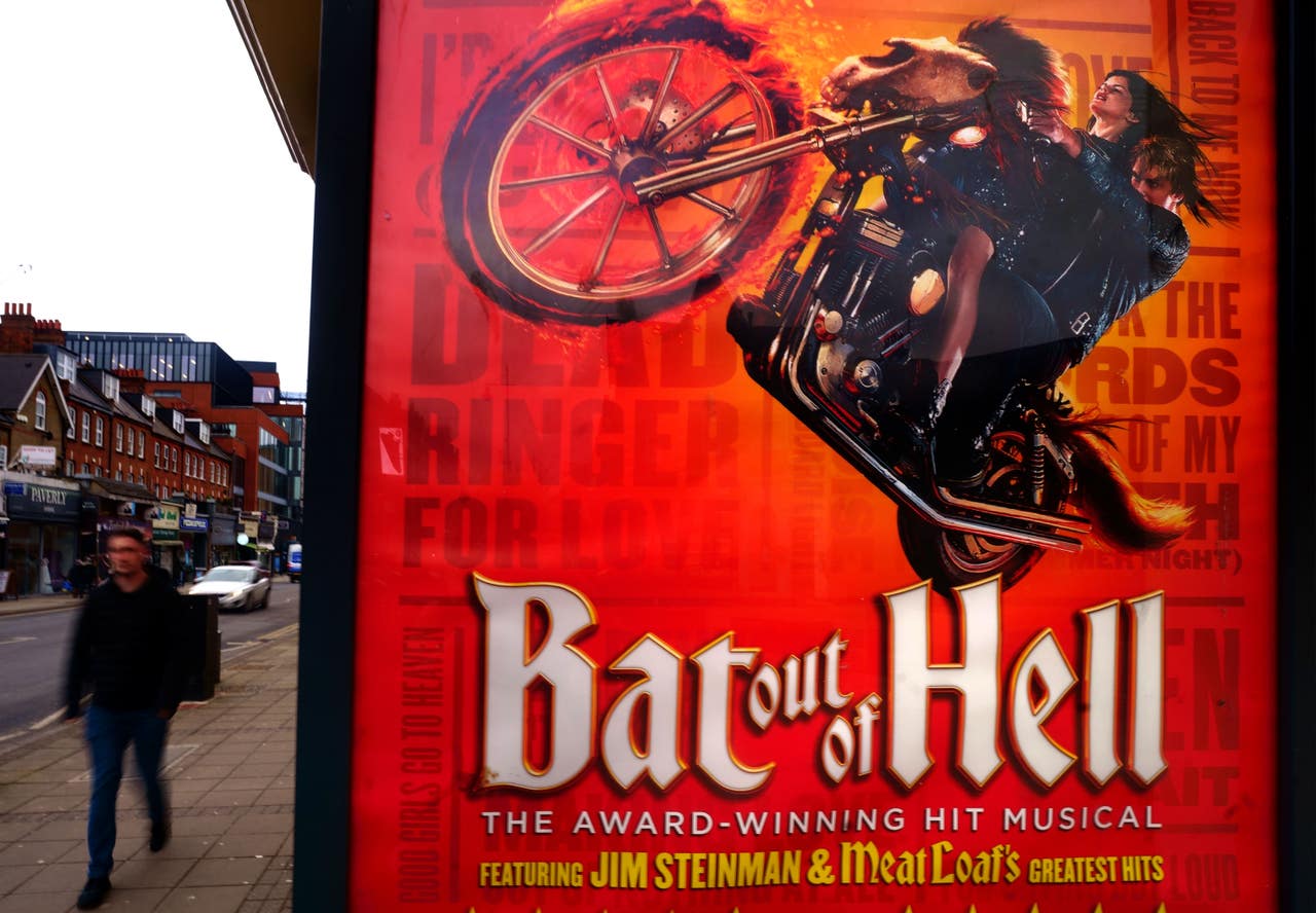 Meat Loaf superfans honour star at Bat Out Of Hell musical | The Gazette