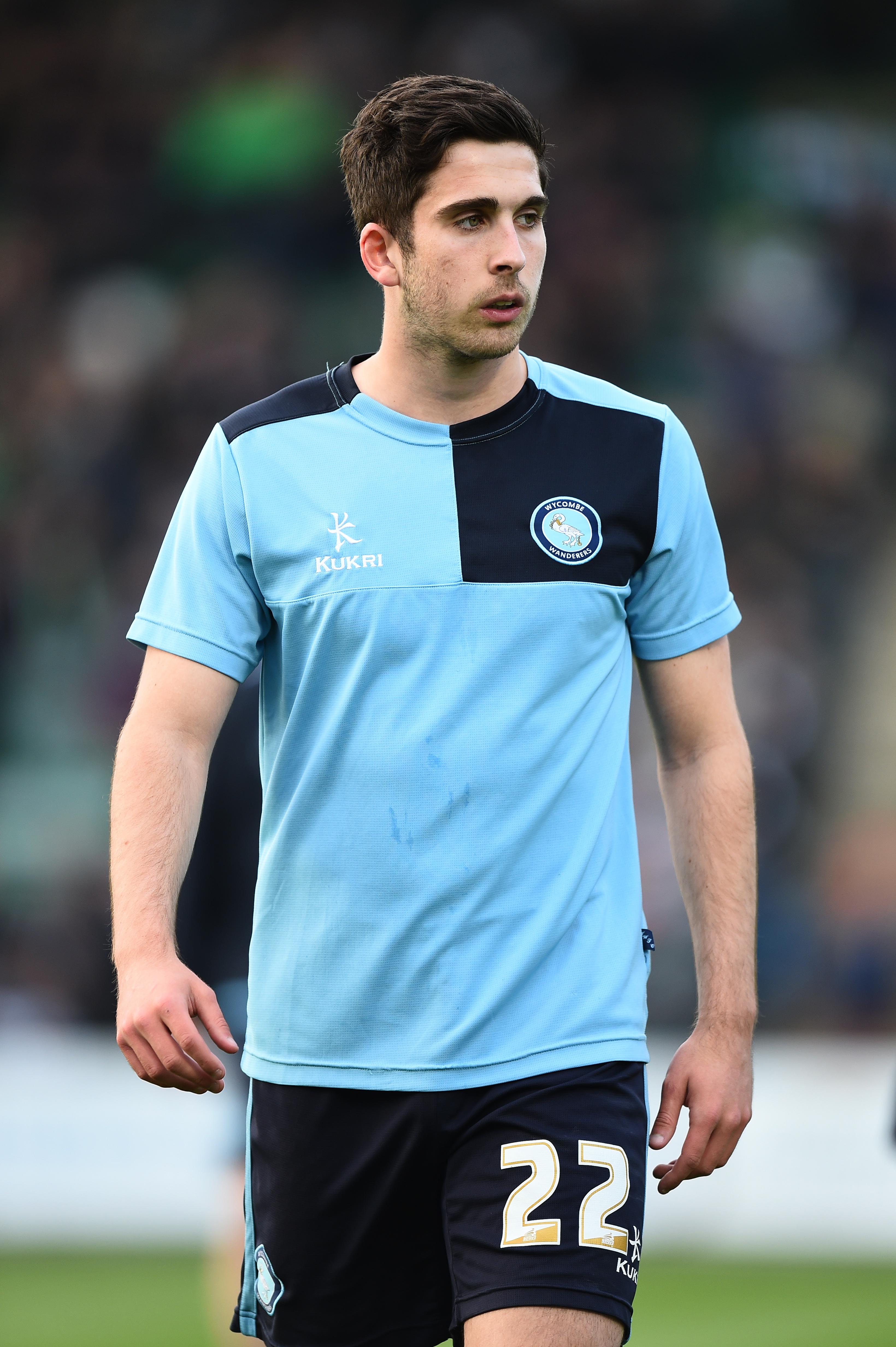 Wealdstone score late winner against 10-man York | LiveScore