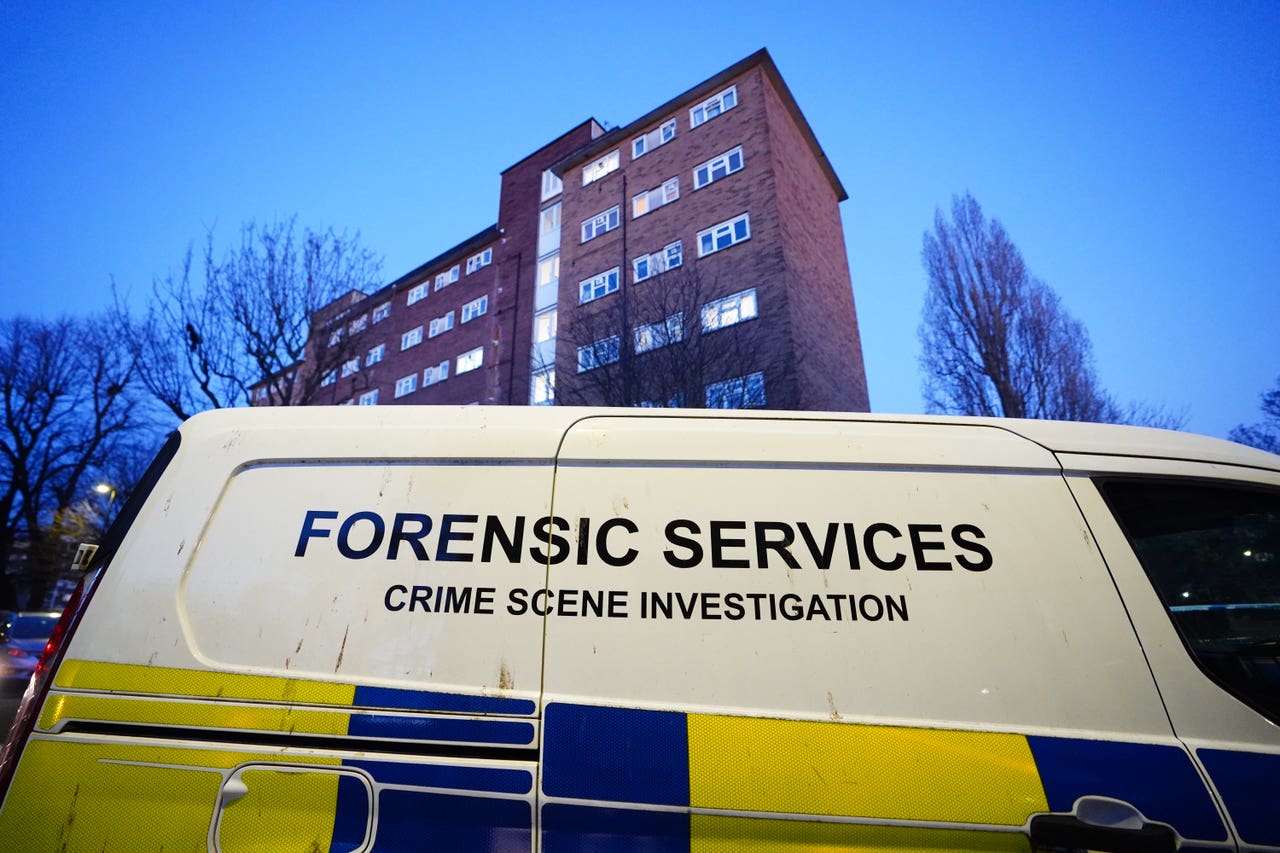 Boy, 16, dies after being shot in south London | Times and Star