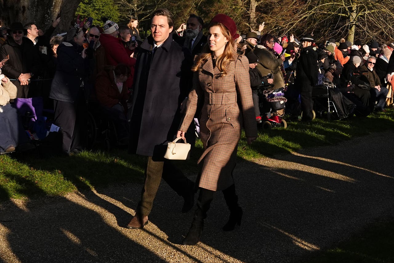 Royal family walks to traditional church service on King’s Sandringham ...