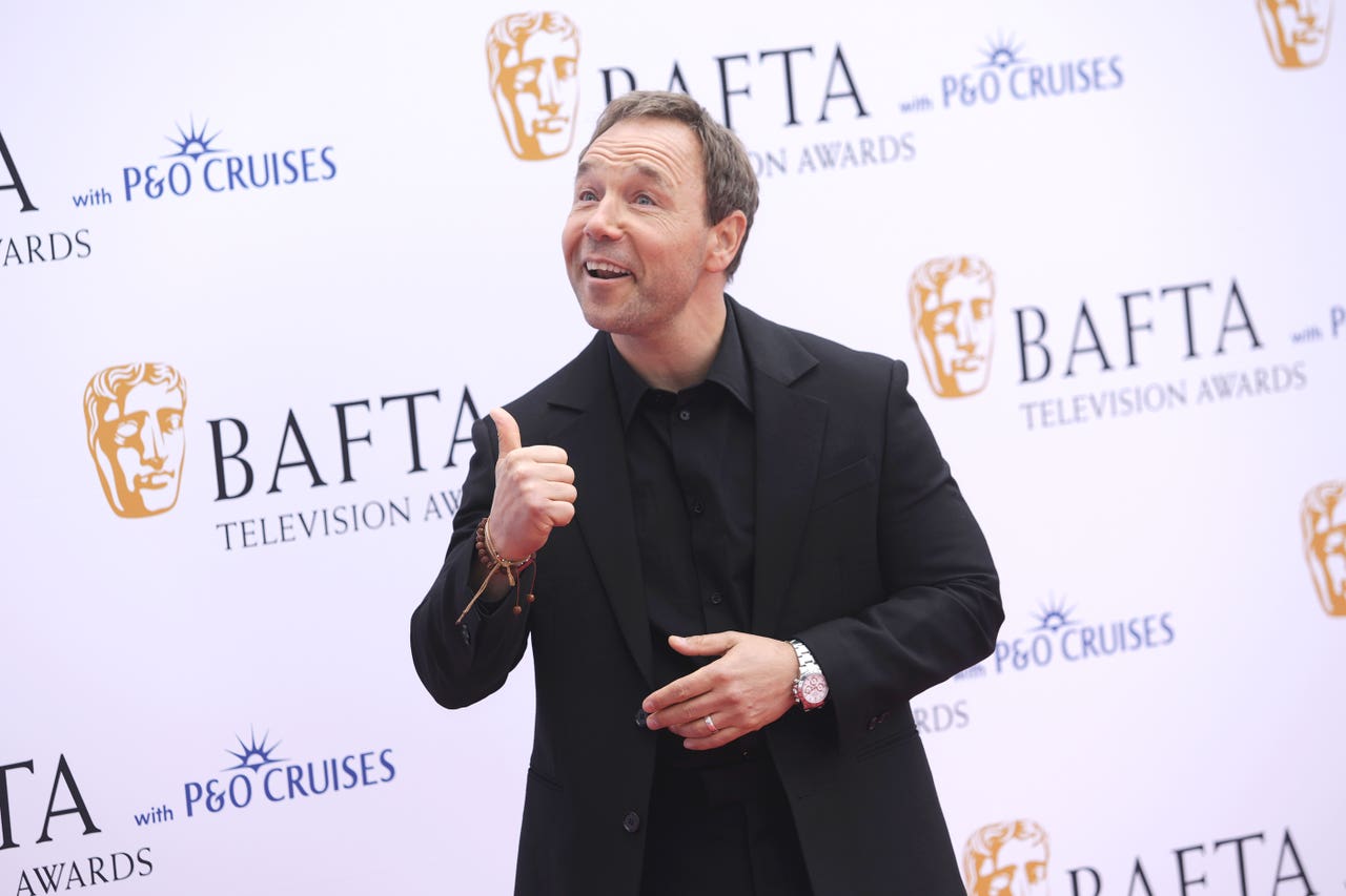 Lucy Punch and Stephen Graham among stars in sports fuelled Burberry ...