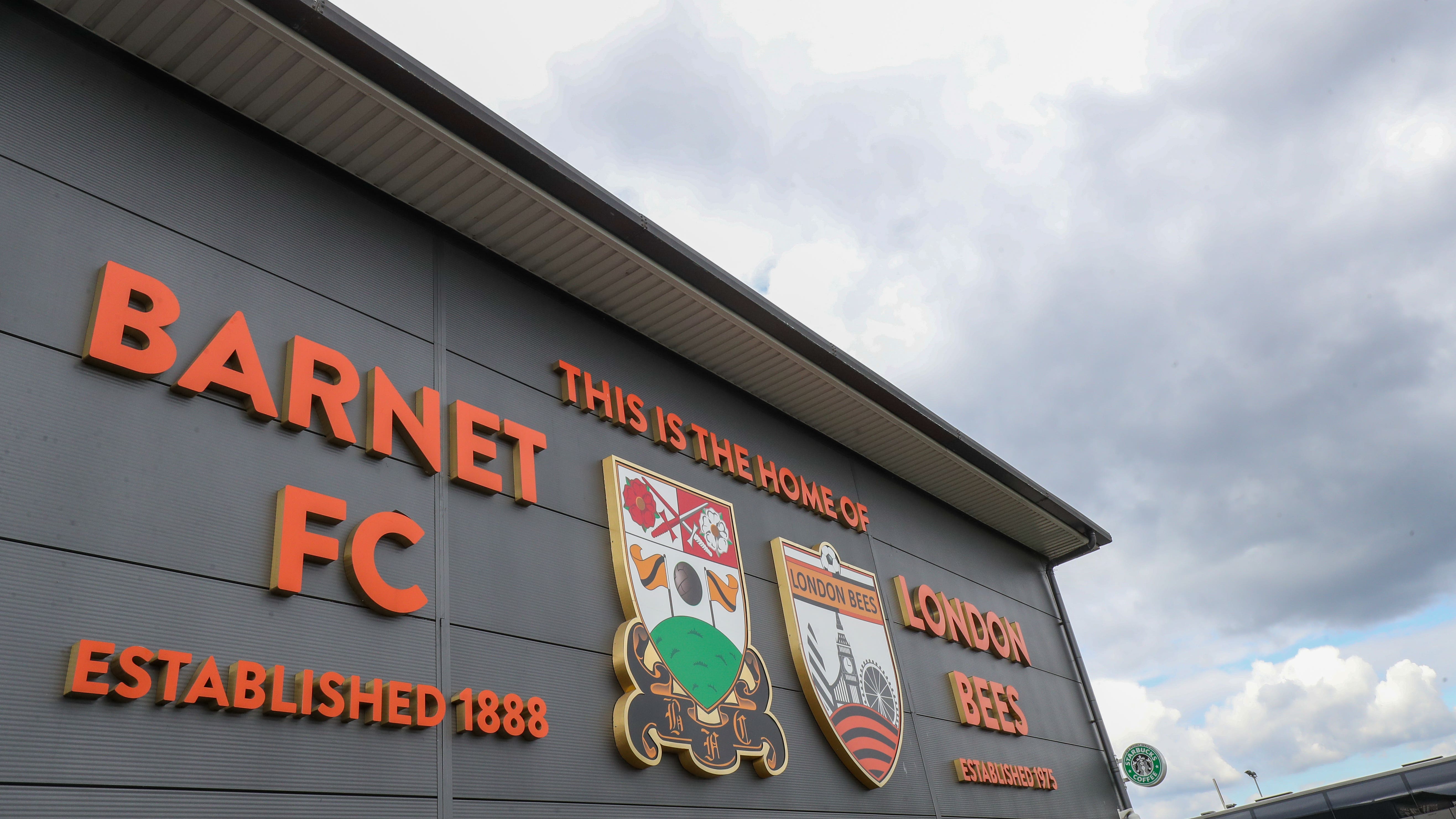 Barnet close on leading pair with win over Woking | LiveScore