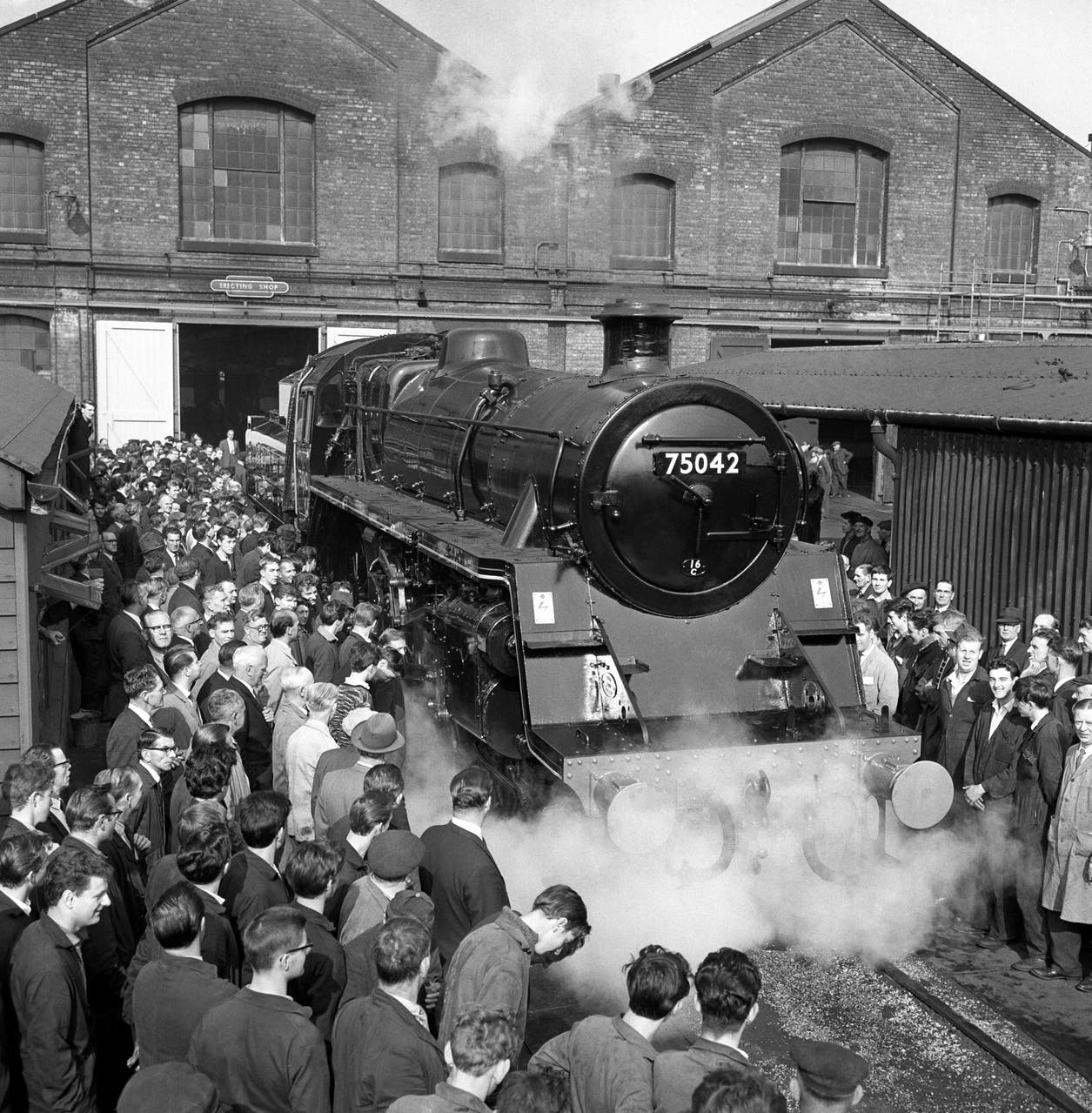 In Pictures: The golden age of railways as UK marks anniversary of end ...