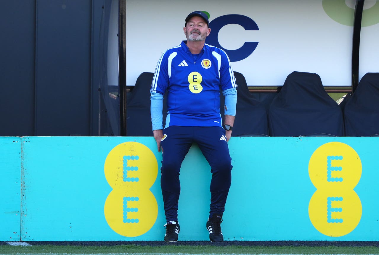 Steve Clarke signs four-year extension as Scotland head coach | Isle of ...