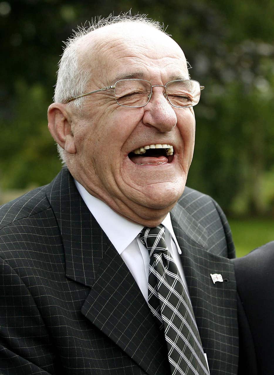 Bullseye host Jim Bowen dies at 80 after bout of ill health - Jersey ...
