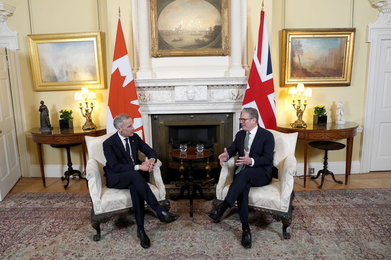 Keir Starmer meets new Canadian prime minister Mark Carney at Downing ...