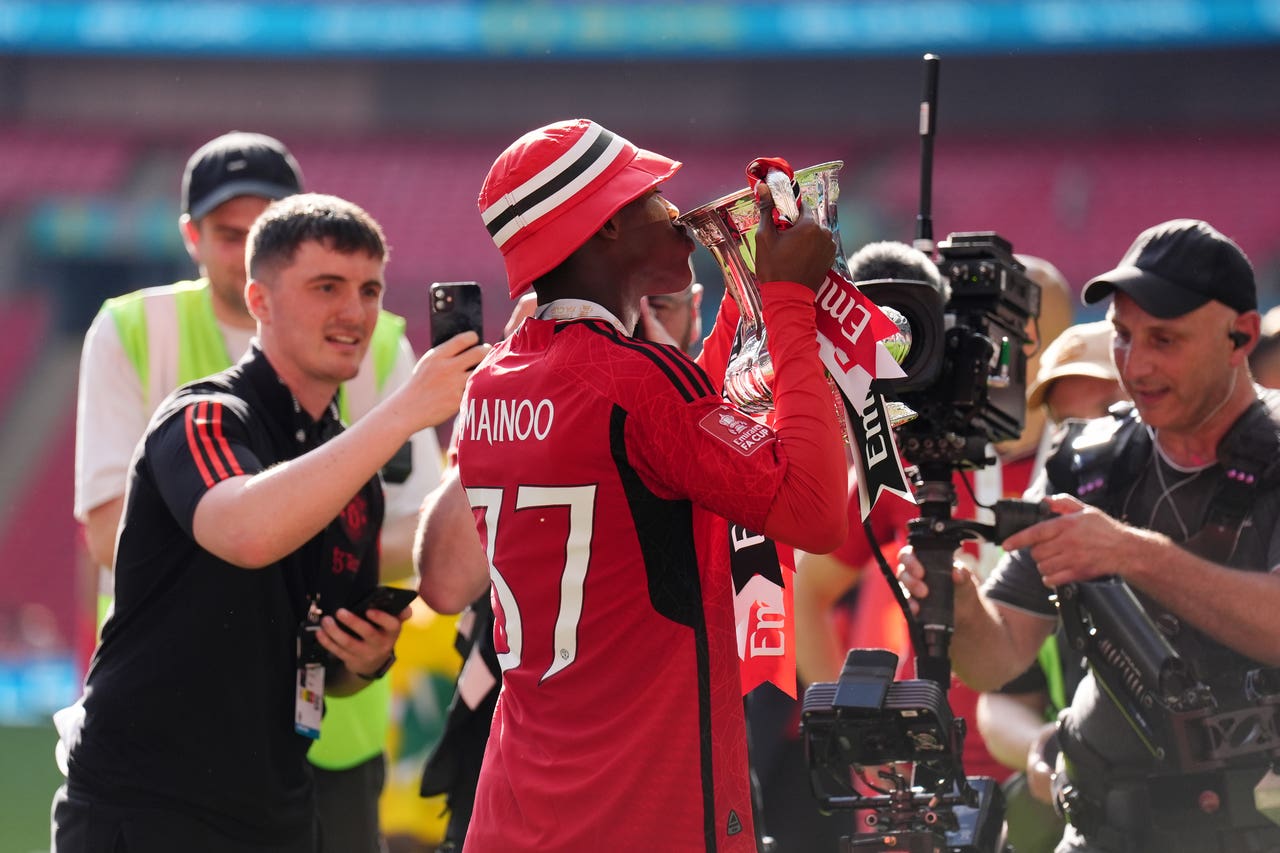 Man Utd boss Ruben Amorim says Kobbie Mainoo ‘can do so much better ...