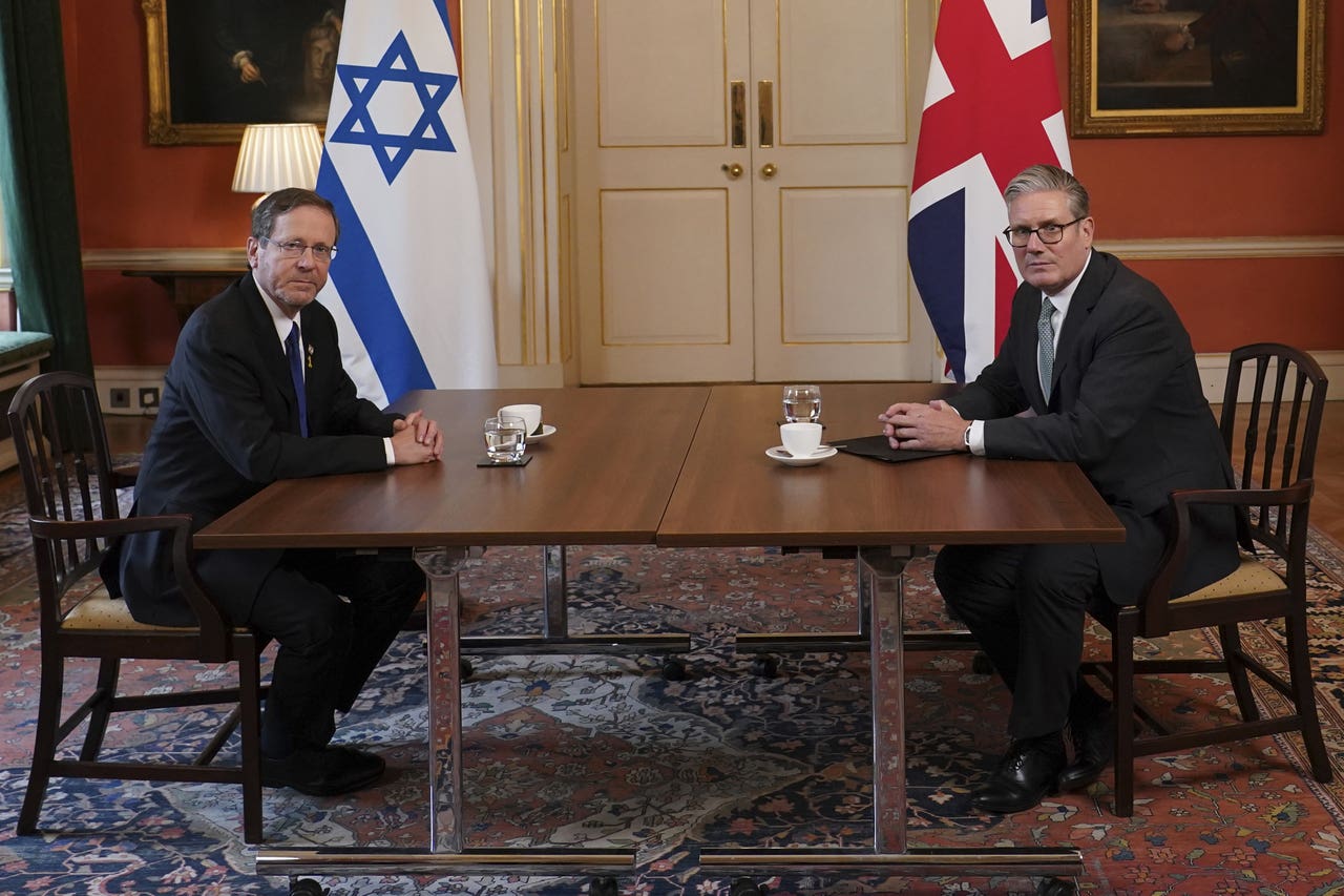 Steve Coogan among celebrities urging Starmer to say Israel committing ...