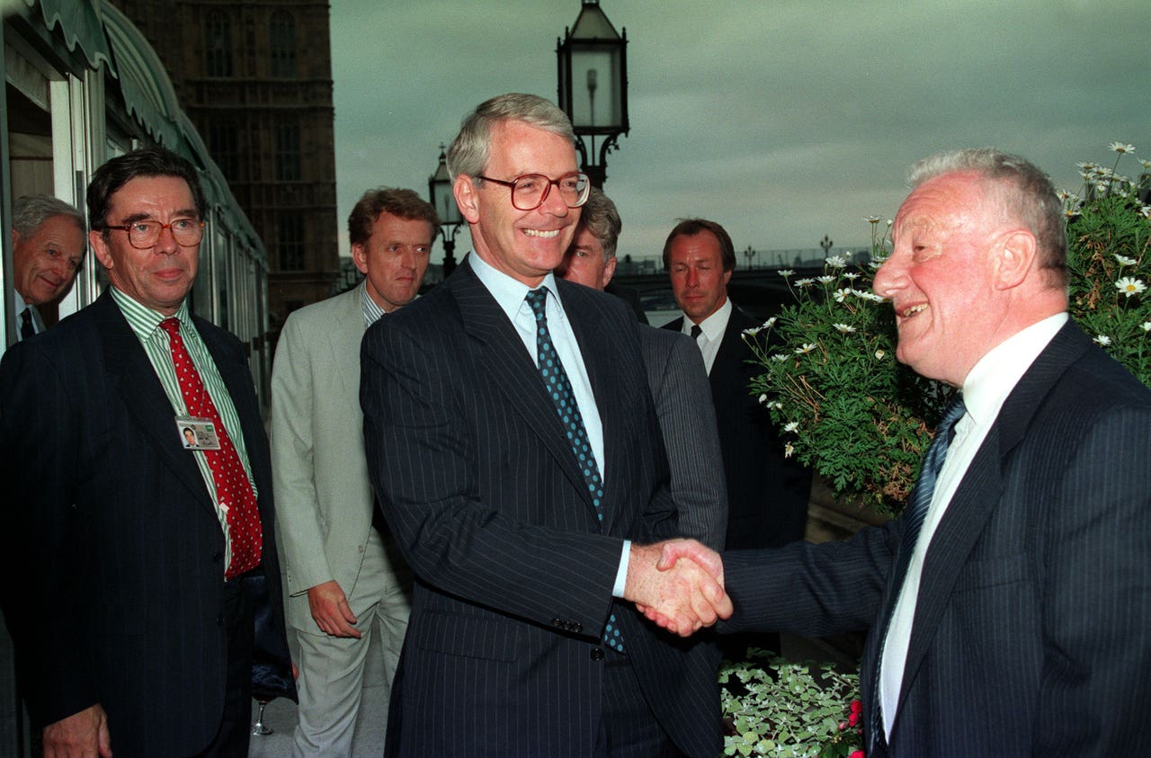 Tributes paid to Chris Moncrieff, the ‘doyen of the lobby’, who has ...