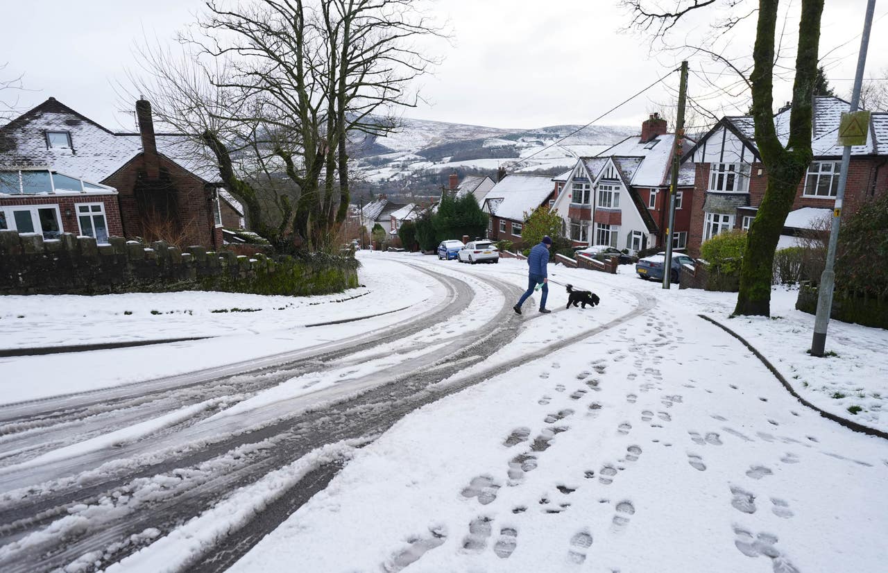 Thousands deal with Storm Goretti havoc as forecasters warn of more ...