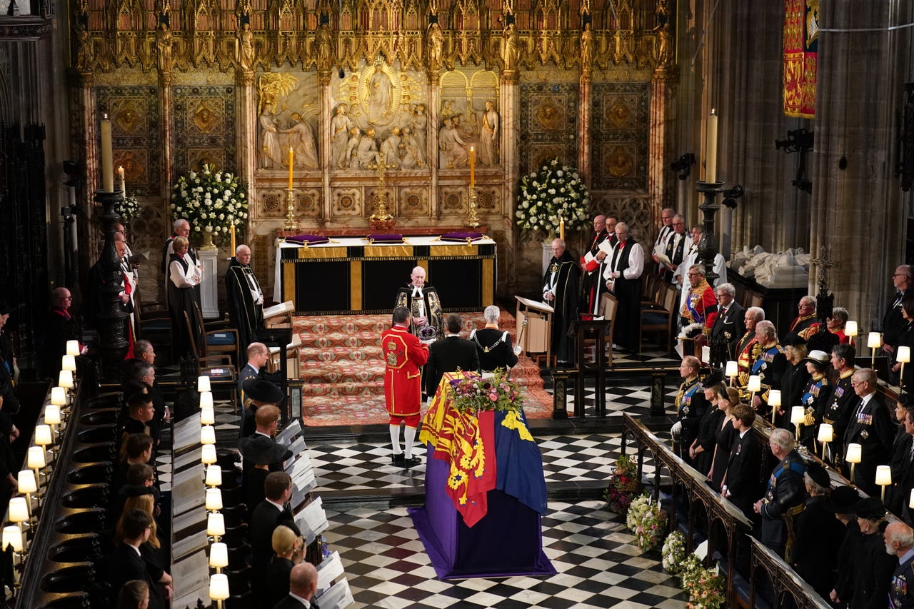 Latest: Queen laid to rest at St George’s Chapel | Leigh Journal