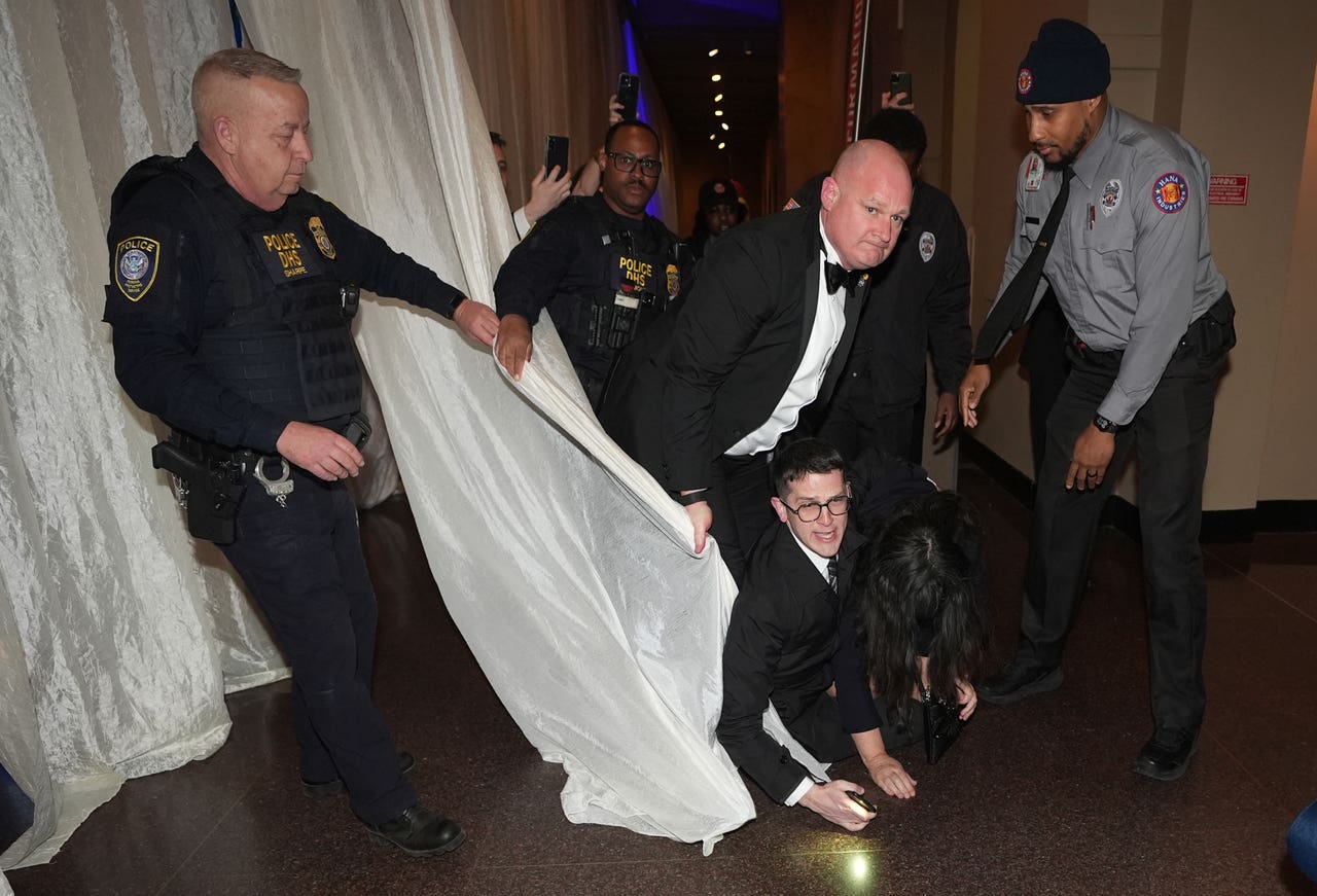 Evangelical Christian family disrupt gala dinner attended by Taoiseach ...