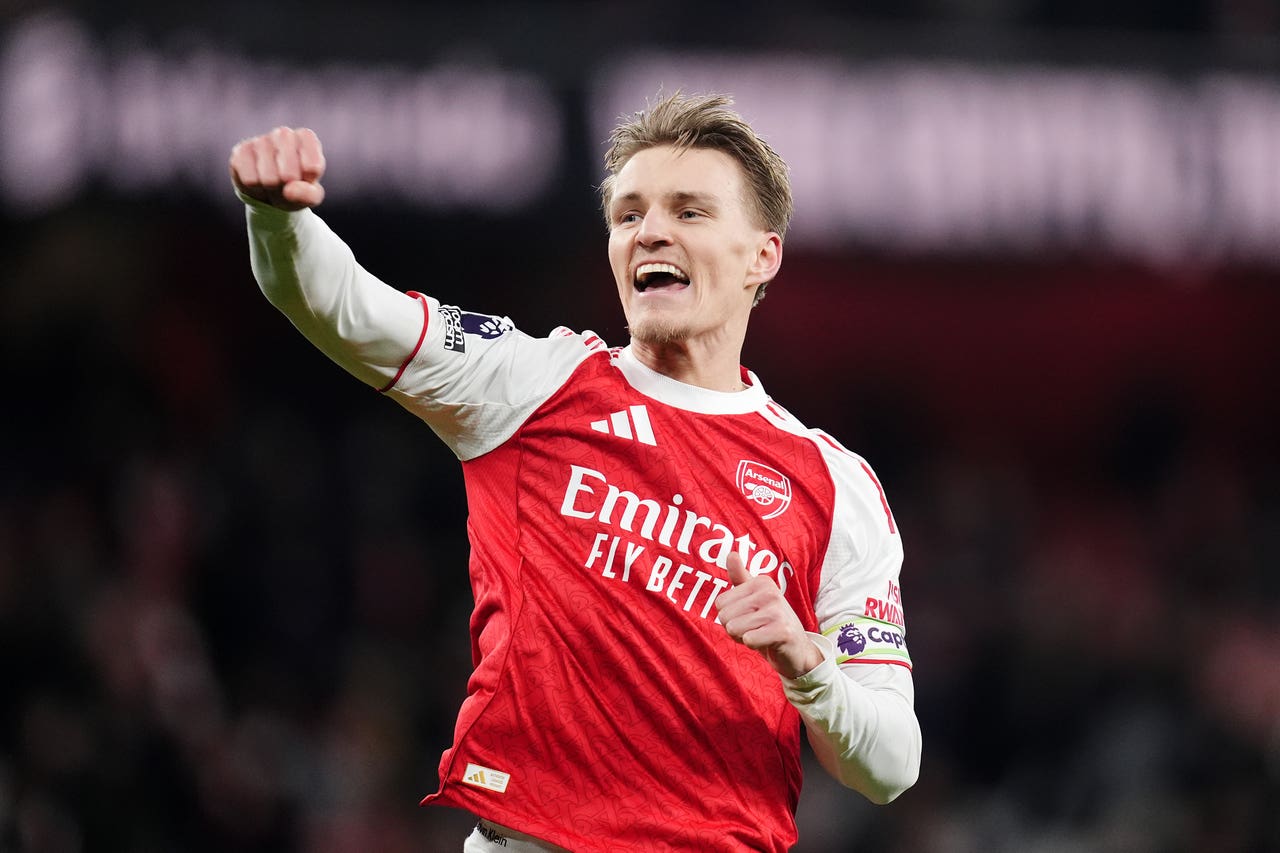 Wednesday’s briefing: Arsenal thrash title rivals and Johnson linked ...