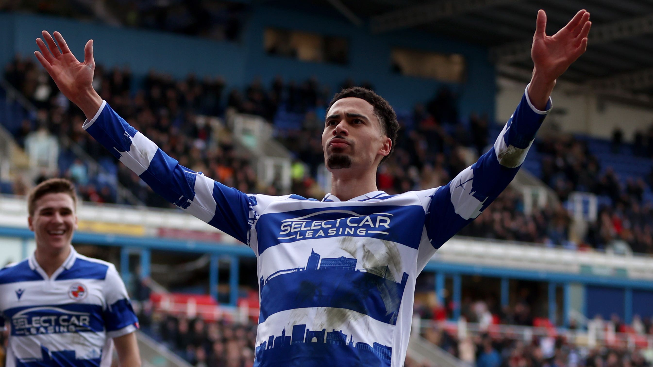 Promotion-chasing Wrexham slip up as Reading reignite play-off bid | LiveScore
