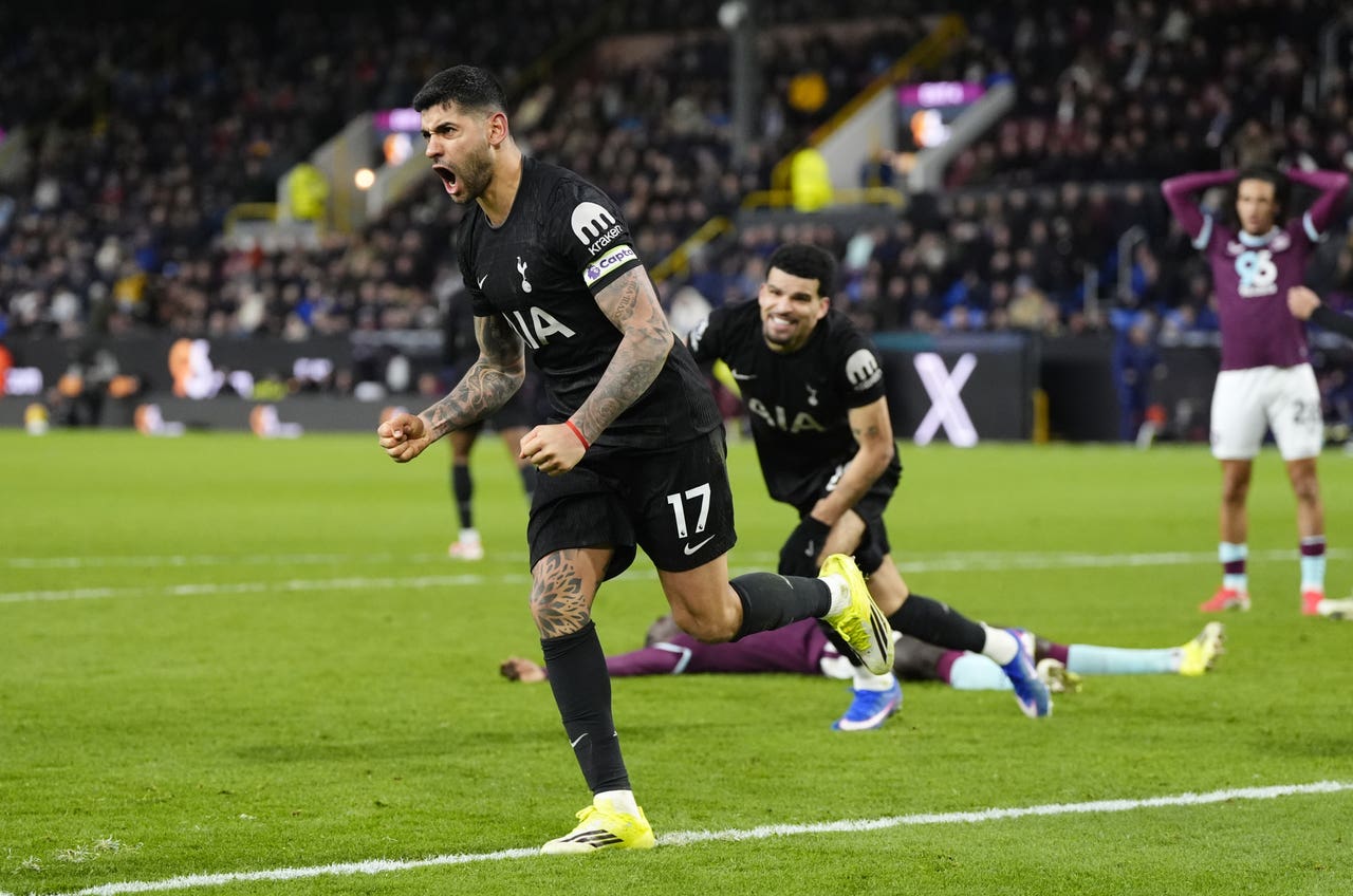 Thomas Frank hails first-half display from Tottenham despite drawing at ...