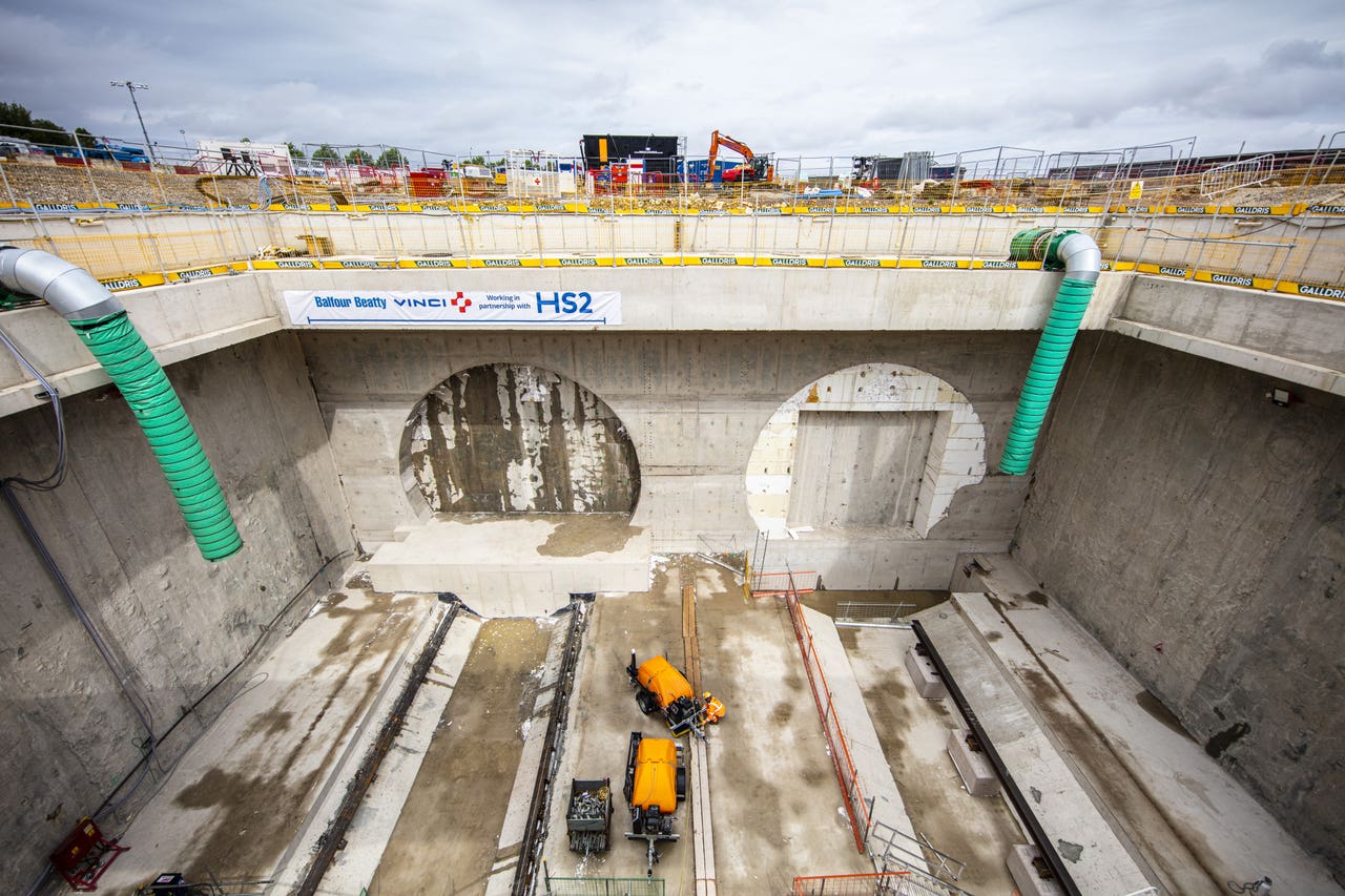 HS2 tunnelling machine called Dorothy becomes first to complete its ...