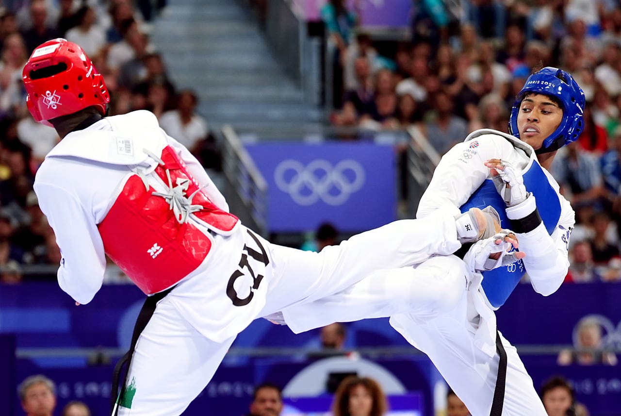 Caden Cunningham topples world champion to reach Olympic final | Wirral ...