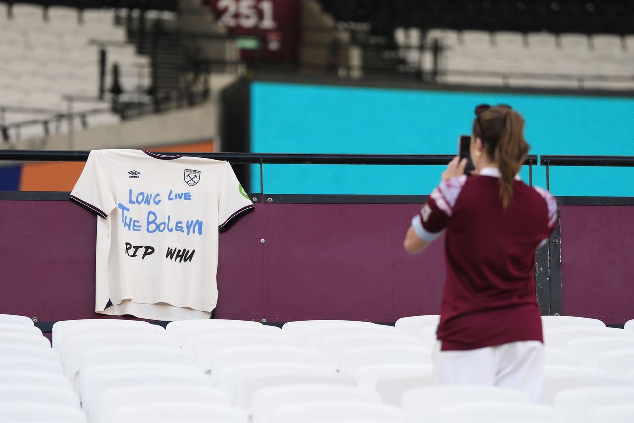 Nuno Espirito Santo apologises to West Ham fans after relegation ...