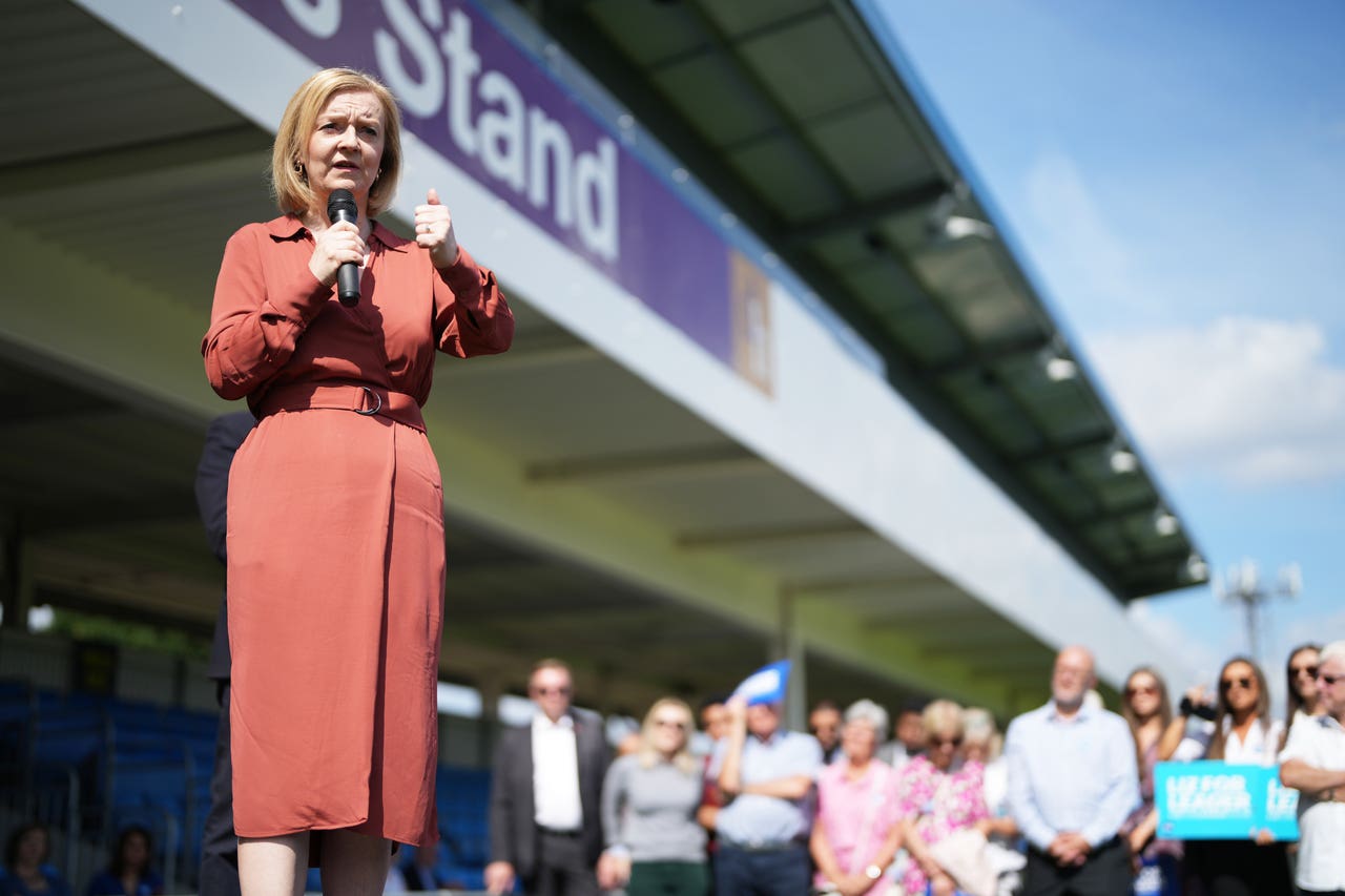 Sunak slams Truss’s ‘starry-eyed boosterism’ as clashes over economy ...