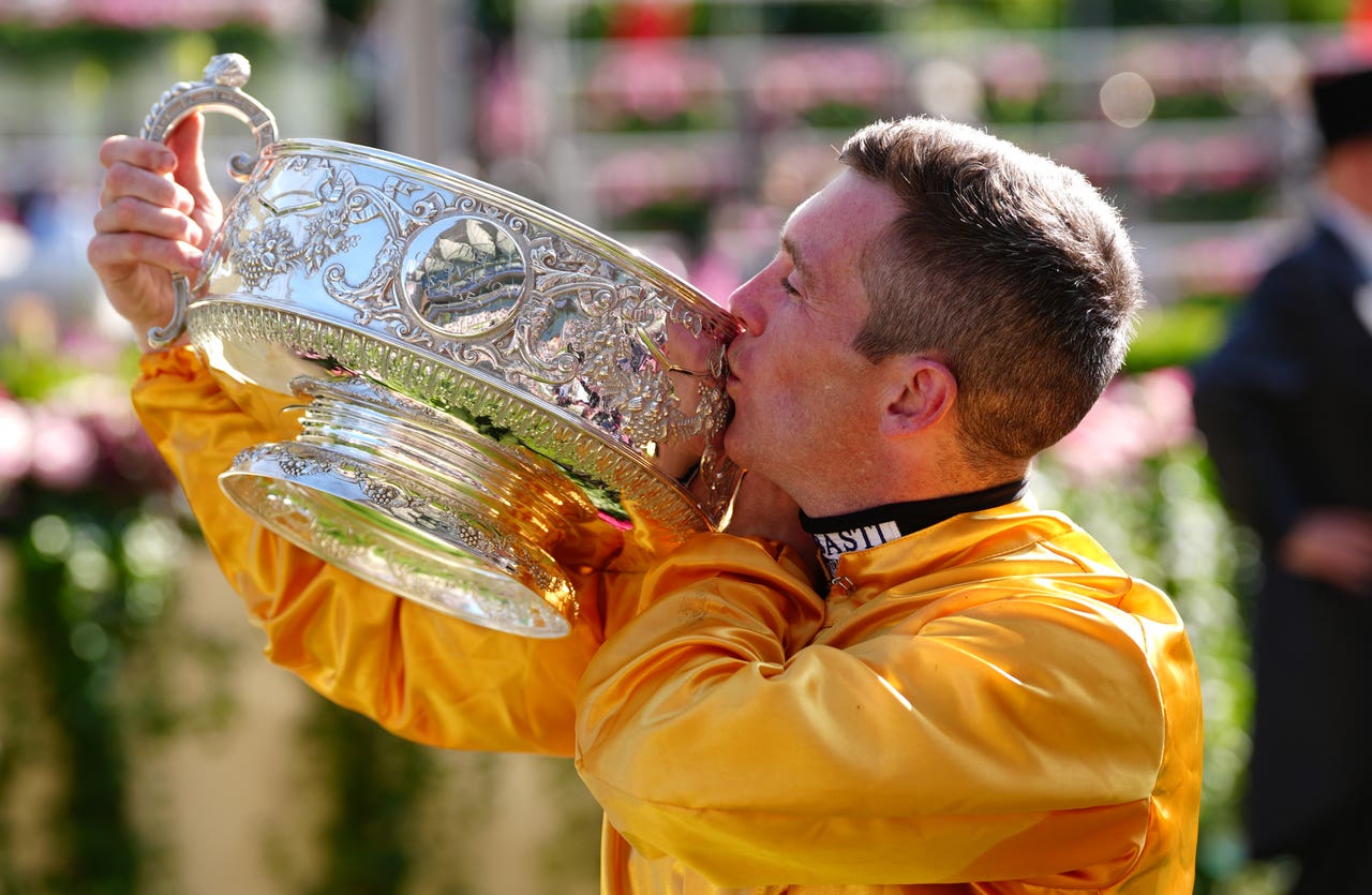 Cercene upstages Zarigana in Coronation Stakes geegeez.co.uk