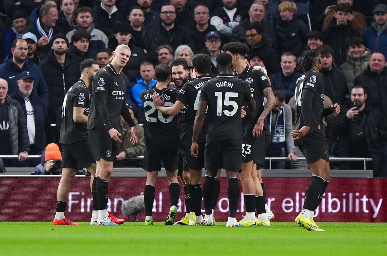 Dominic Solanke stunner earns Tottenham a point against Manchester City ...