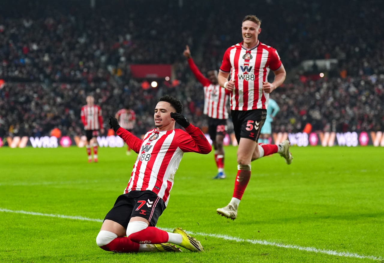 Tuesday’s briefing: Strand Larsen headlines quiet deadline day | Dudley ...