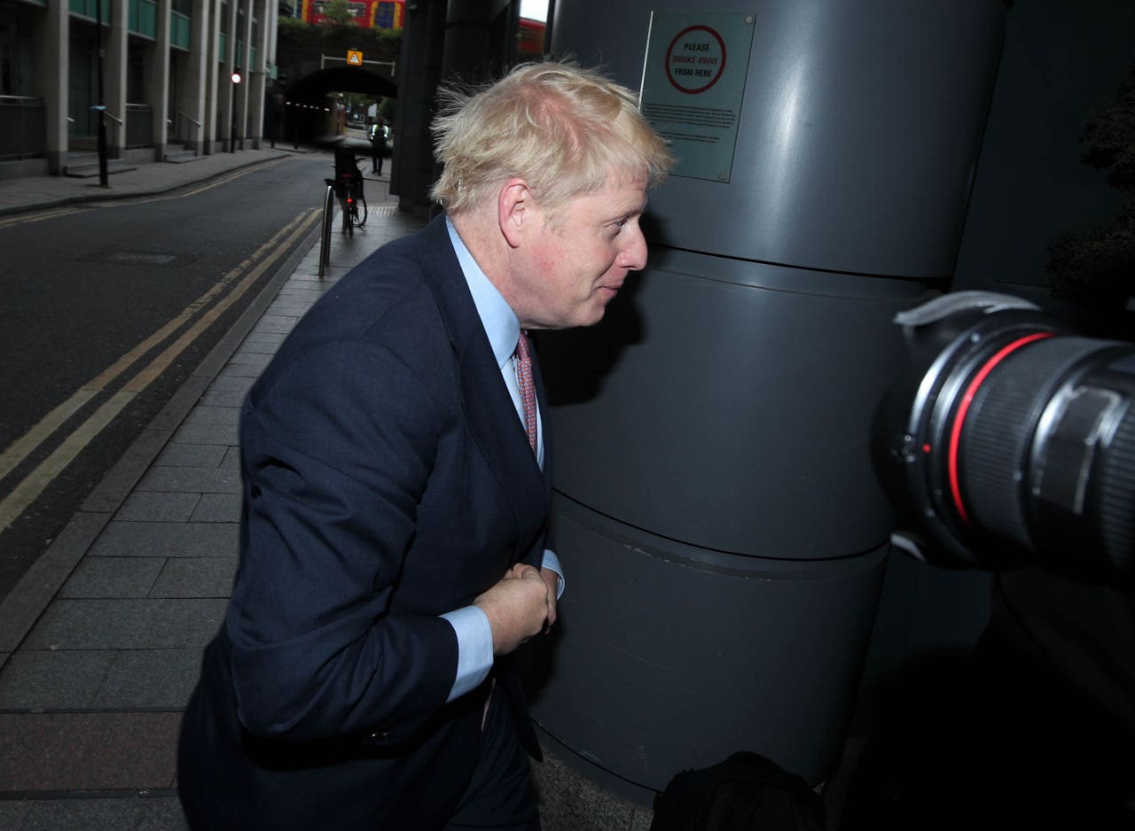 Tom Walker calls Boris Johnson a ‘yellow-haired idiot’ and ‘disaster ...