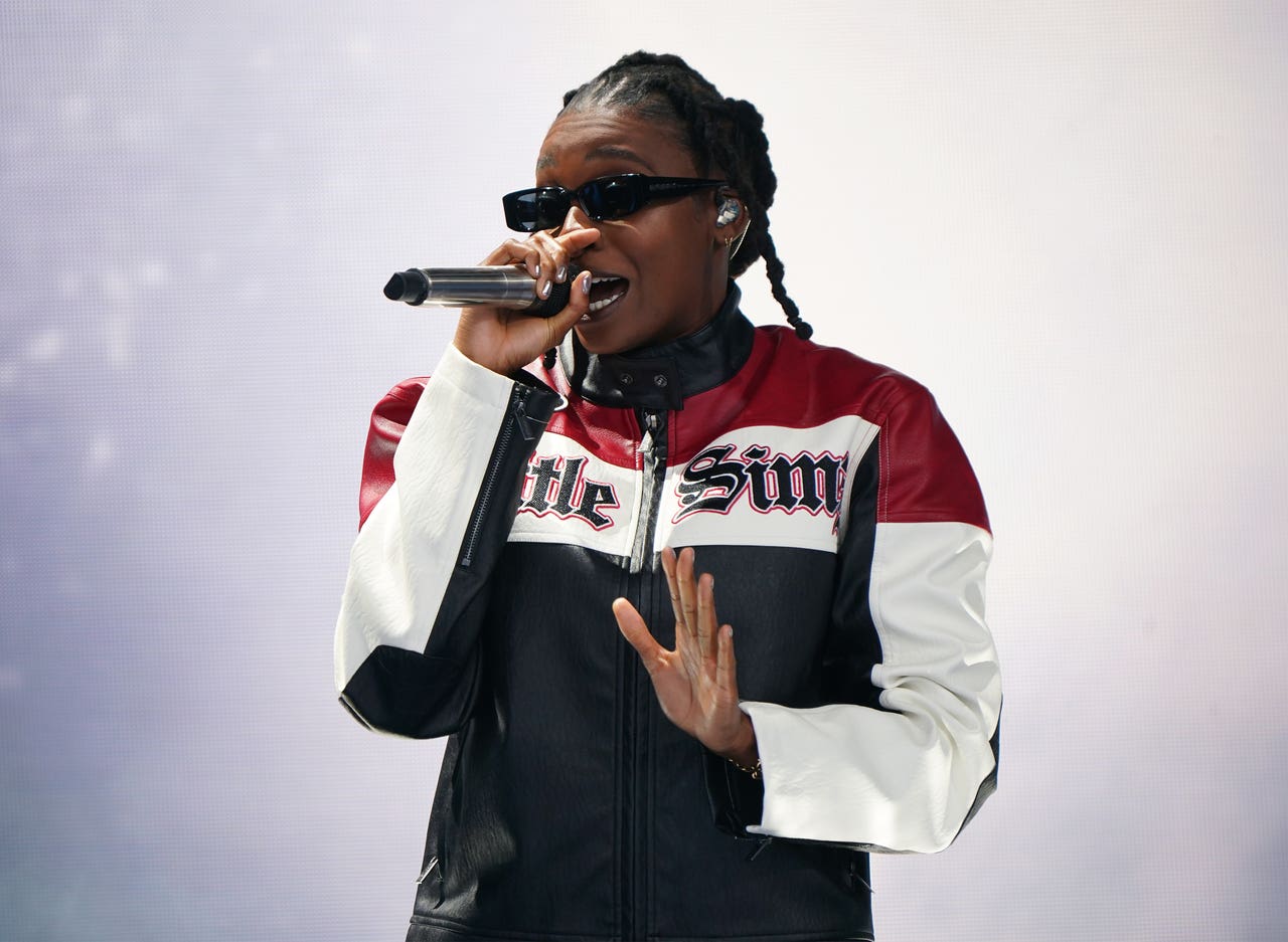‘You are witnessing greatness’ – Little Simz wows Glastonbury with ...