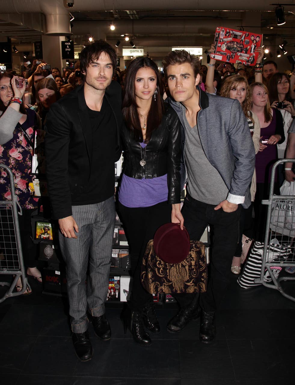 Vampire Diaries author Lisa Jane Smith dies aged 66 | The Gazette