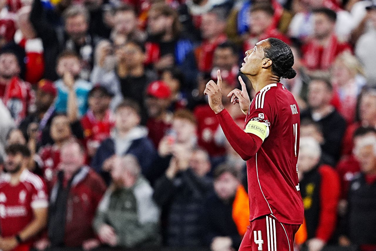 Arne Slot salutes Liverpool character after dramatic win over Atletico ...