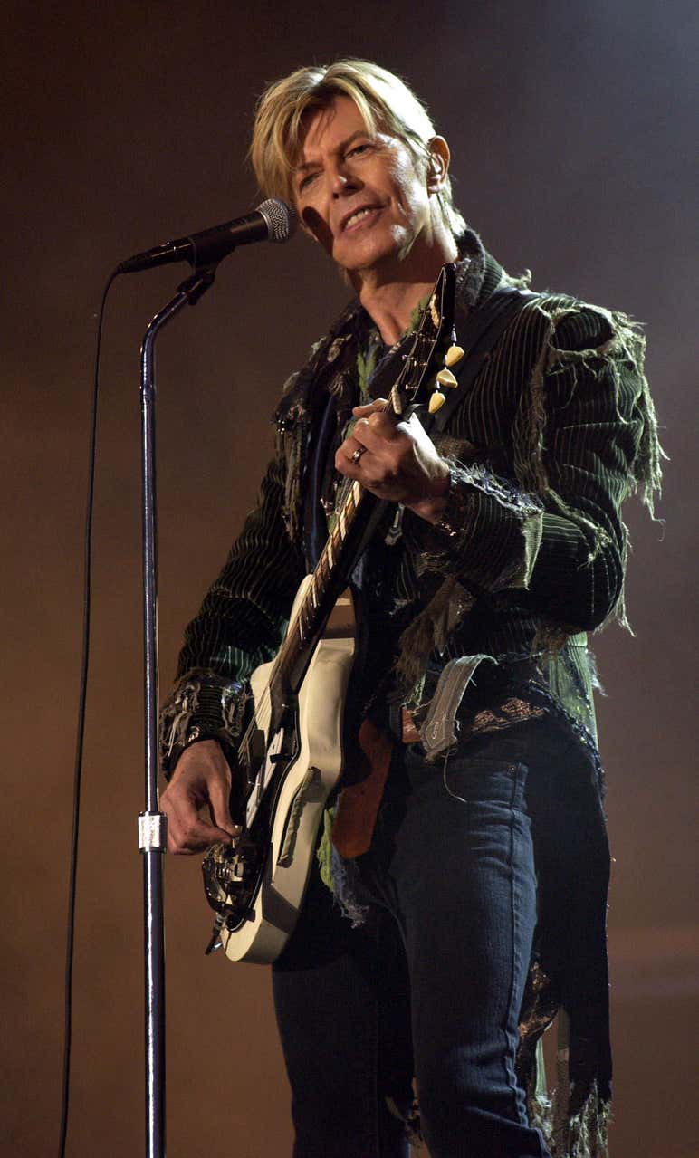 Iman pays tribute to late husband David Bowie with Blackstar tattoo ...