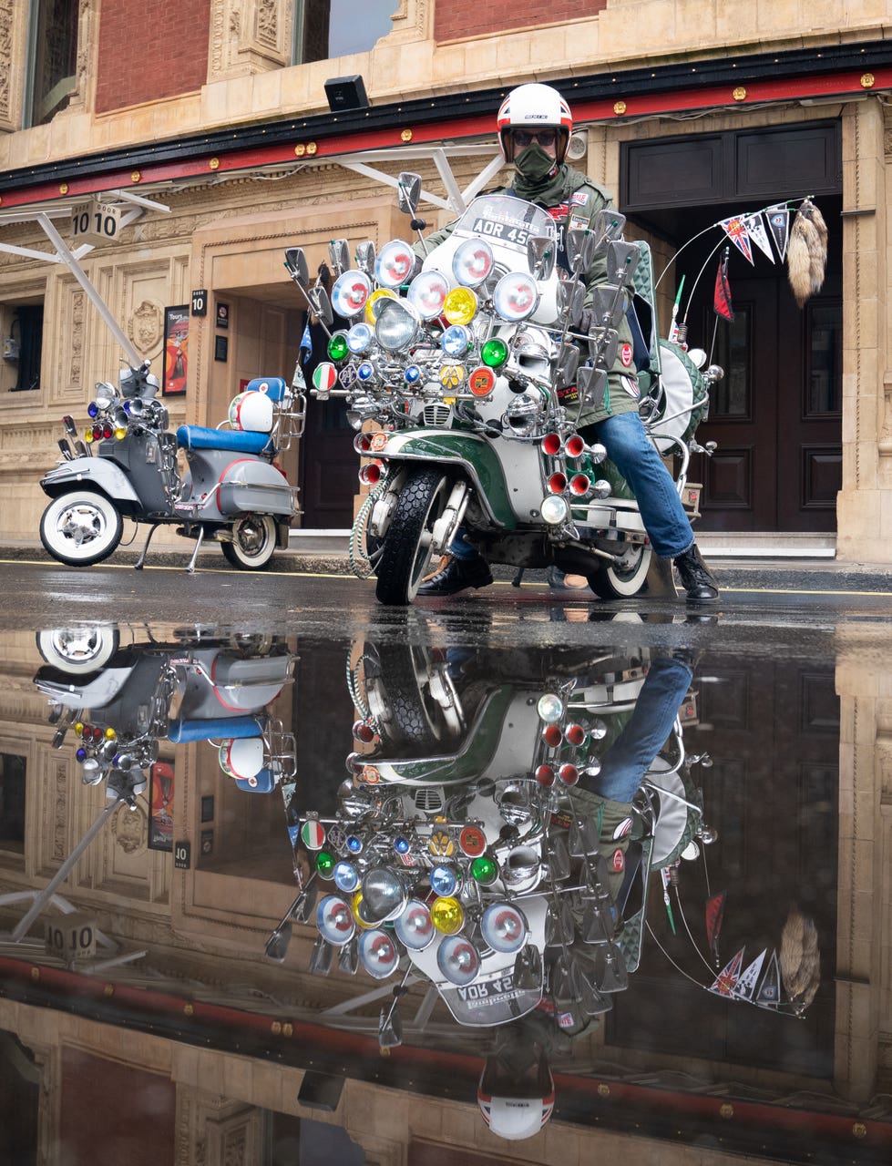 Vespa from The Who Quadrophenia Tour restored in aid of Teenage Cancer ...