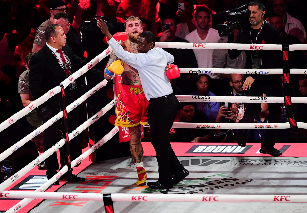 Anthony Joshua calls out Tyson Fury after beating Jake Paul in Miami ...