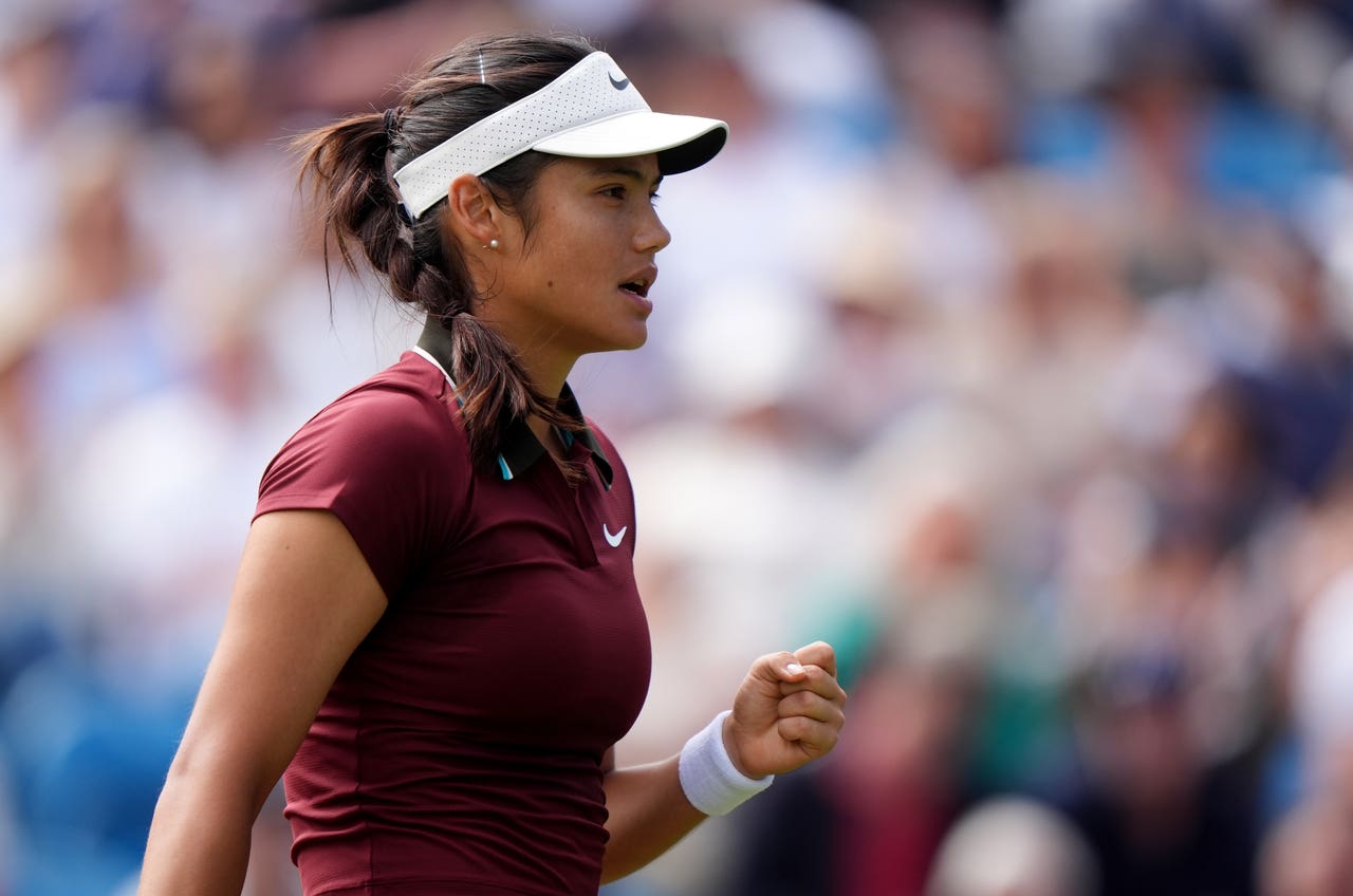 Emma Raducanu eclipses Camila Osorio in Hobart to claim first win of ...