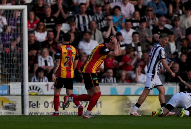 St Mirren retain William Hill Premiership status after beating Partick ...