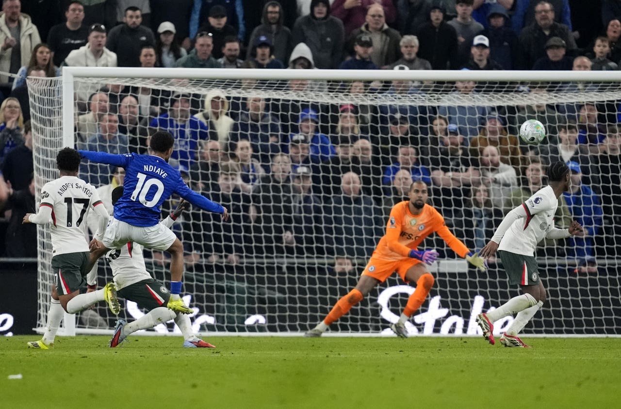 Beto brace boosts Everton’s European hopes after coasting past Chelsea ...