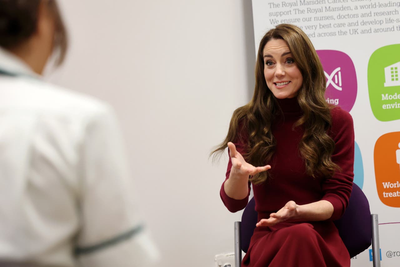 Kate opens up about chemotherapy port as she shares experiences with ...