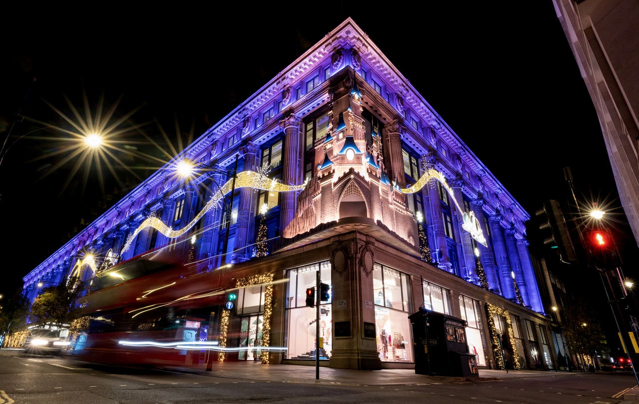 Selfridges and Disney collaborate for store’s Christmas window displays ...