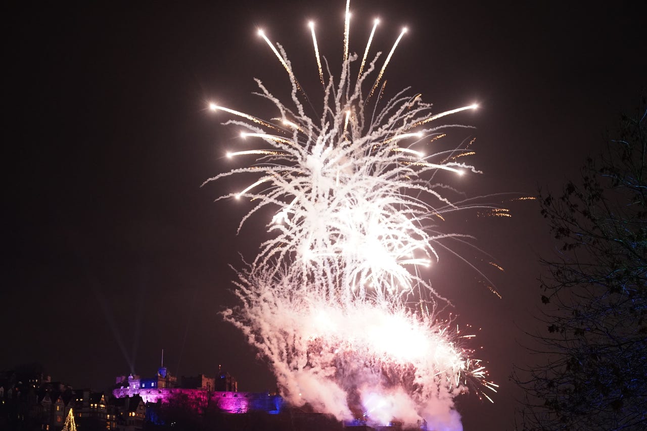 ‘Incredible’ fireworks display and Pulp concert light up Hogmanay ...