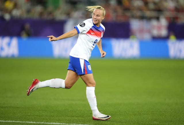 Beth Mead joins Man City until summer 2029 | The Comet