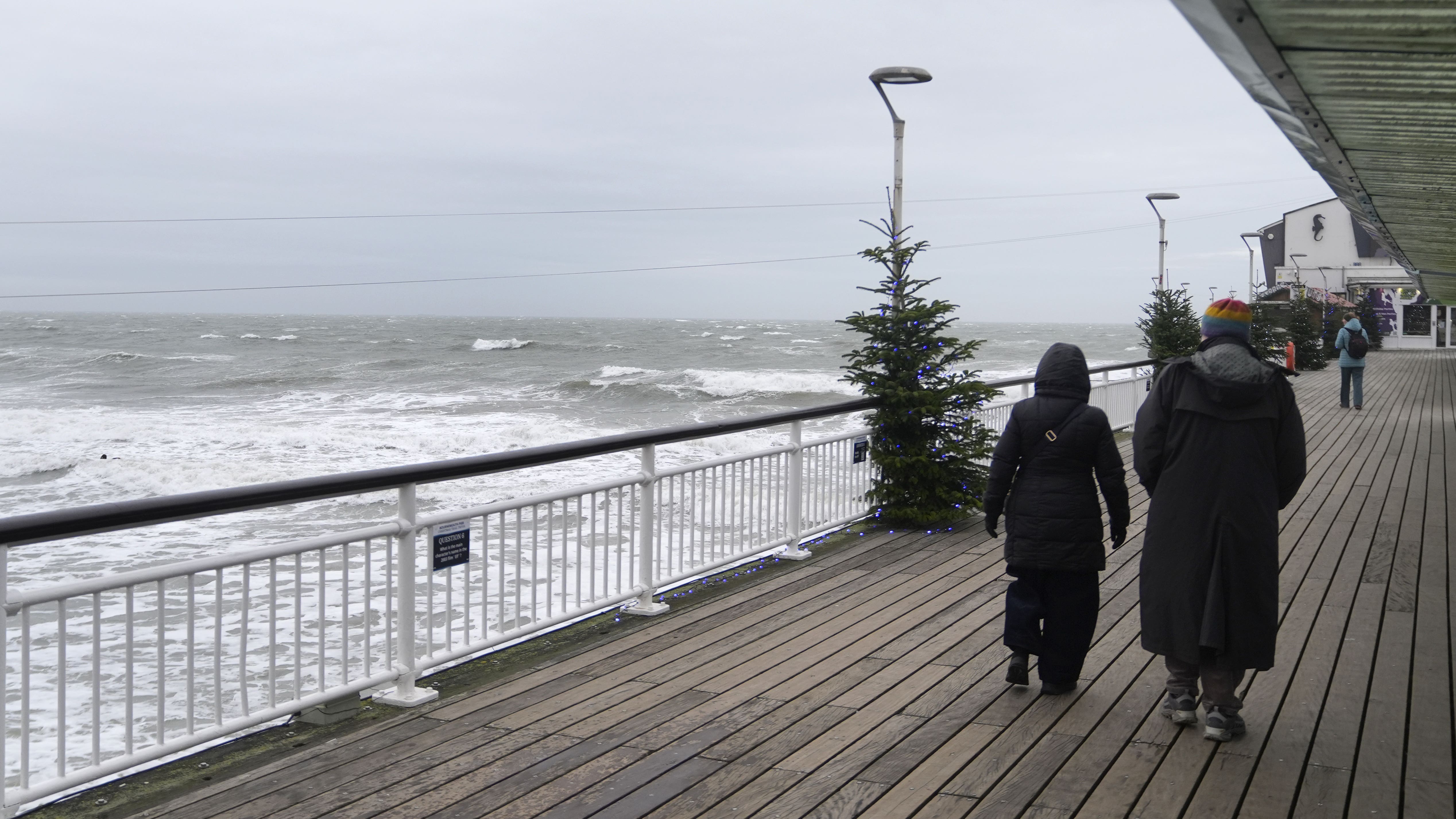 Cold health alert issued for Christmas Day - PA Media