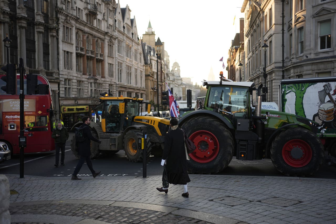 Farmers bring tractors to Budget day protest despite Met police ban ...