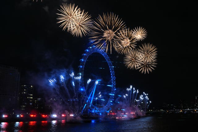 London defies weather with spectacular fireworks display to ring in ...