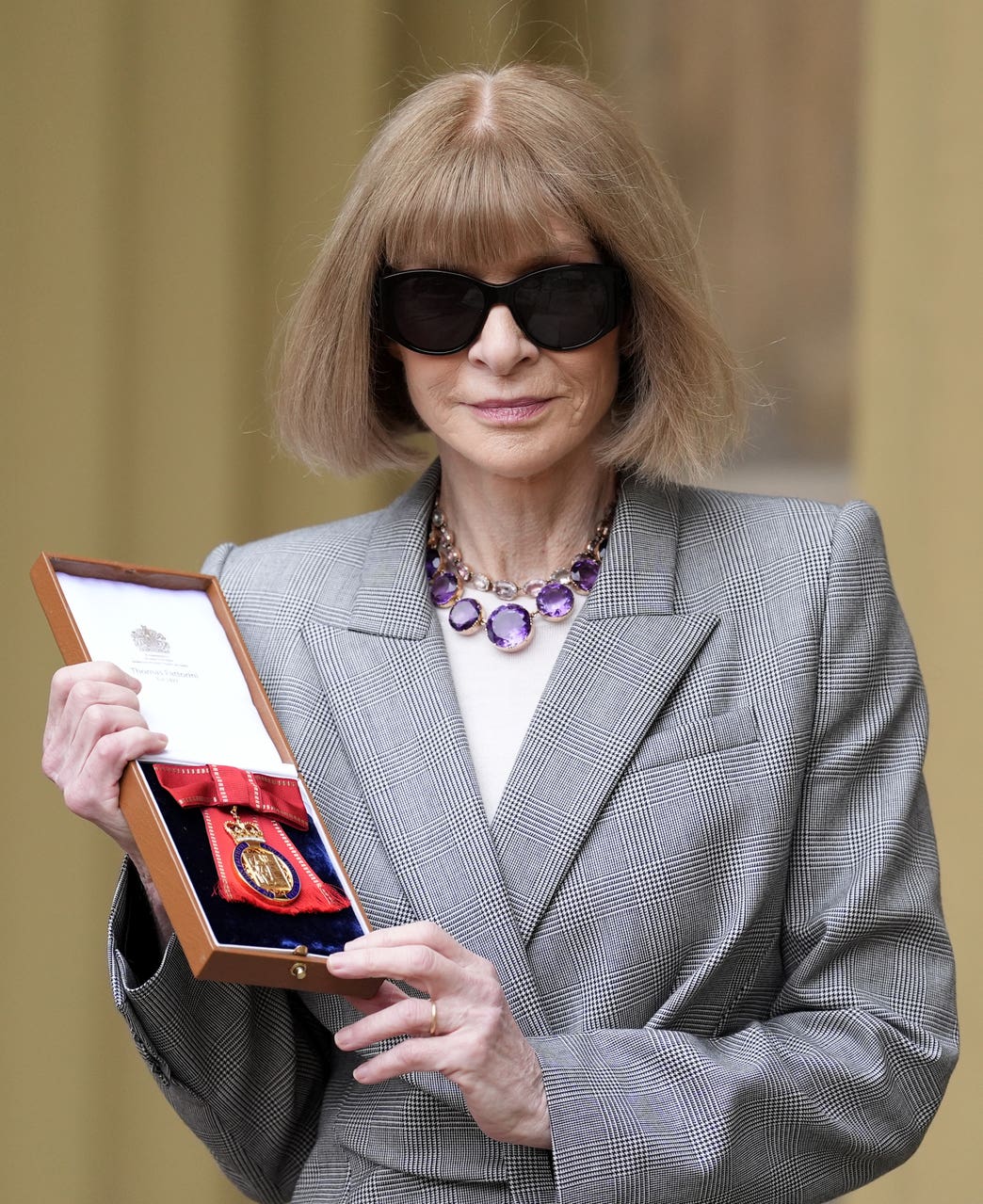 Anna Wintour says she will not stop working as she is honoured at ...