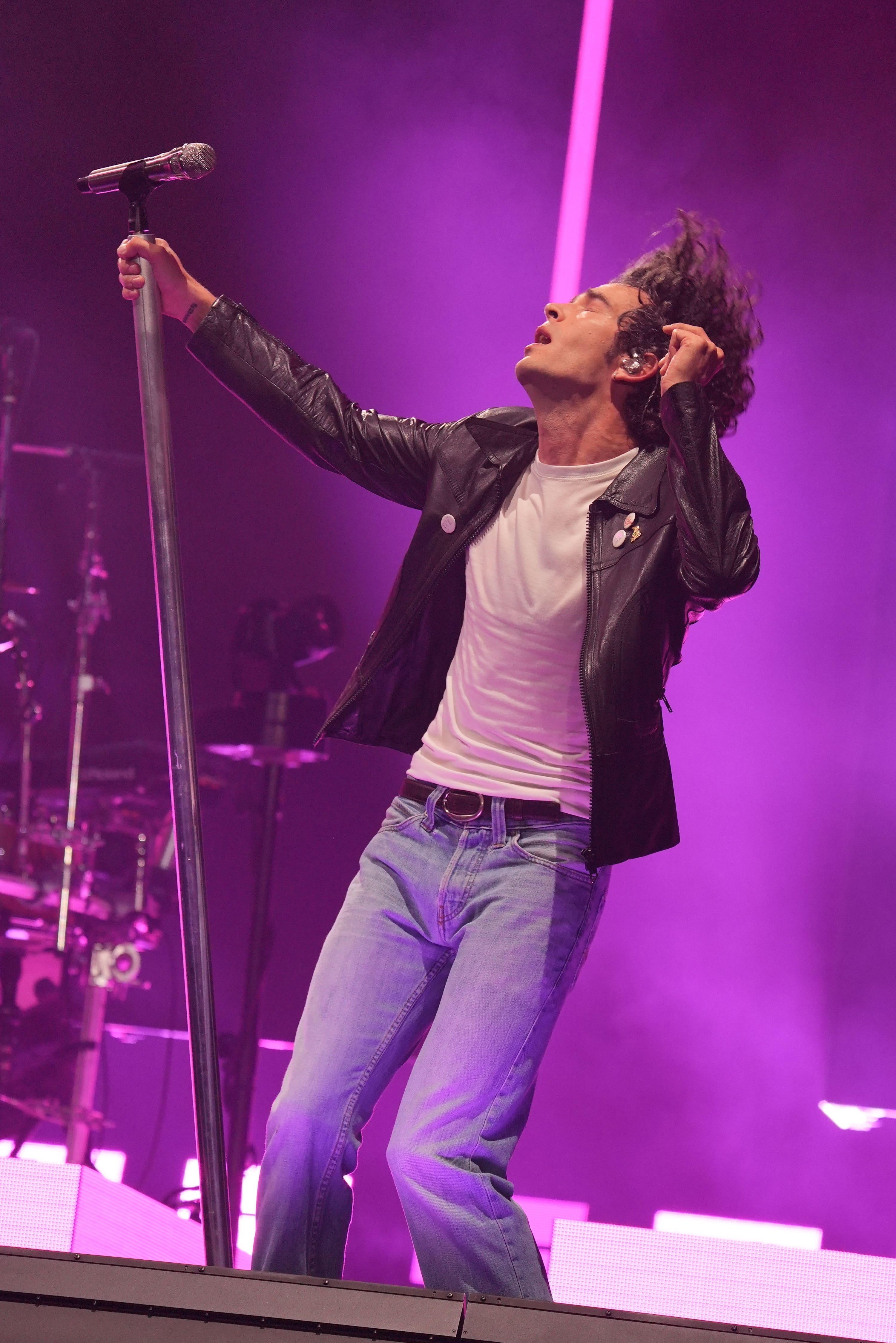 Glastonbury Matty Healy Jokes He Is The best Songwriter Of His Glastonbury Matty Healy Jokes He Is The best Songwriter Of His