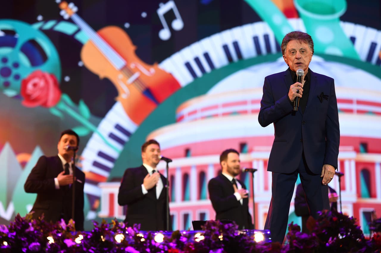 Four seasons frontman Frankie Valli marries for fourth time | Express ...