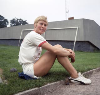 Mary Rand, first British woman to win Olympic athletics gold, dies aged ...